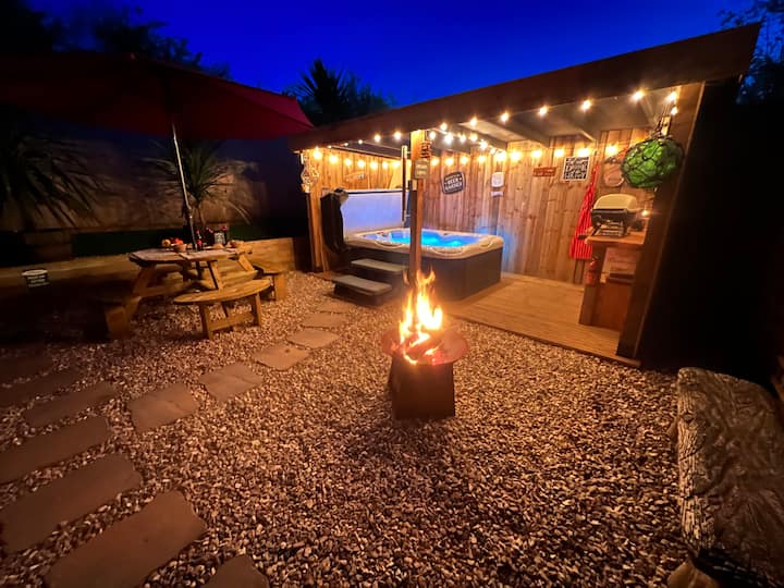 Torvale Shack: Escape In Style To Luxury Hide Out - Devon