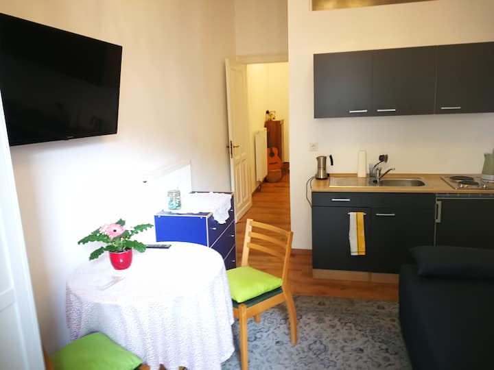 Apartment Mit Großem Balkon Mitten In Der Stadt - Köln