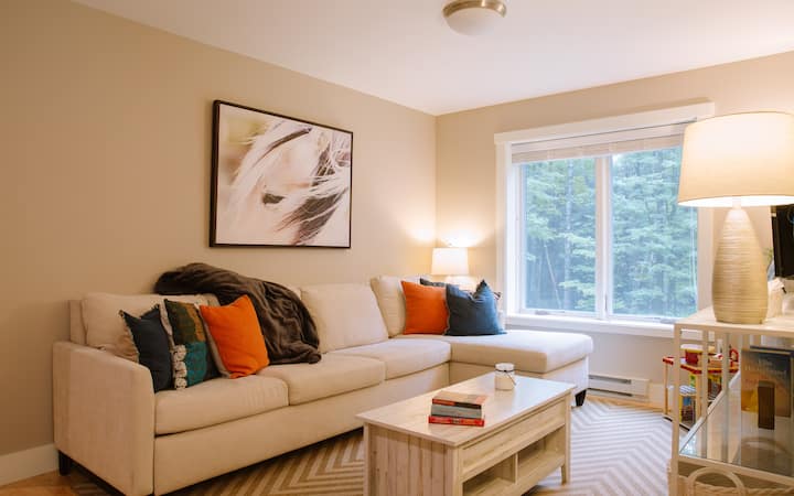 Hartness Haven | Private Screen Porch - Quechee, VT