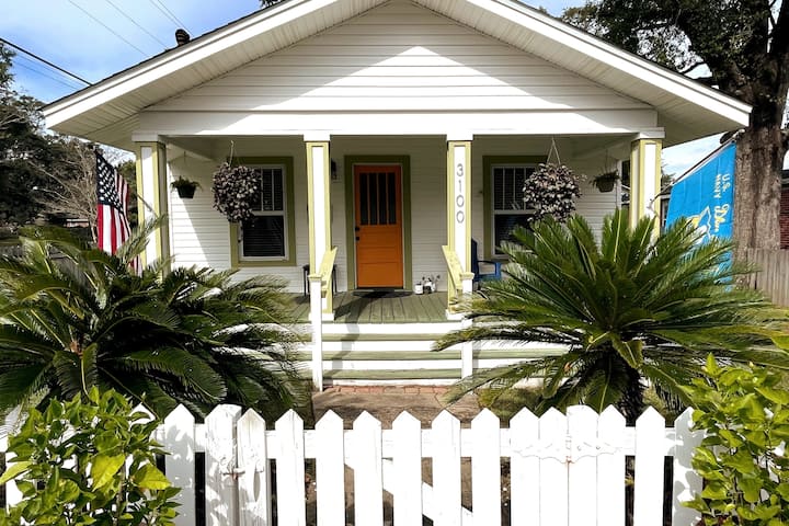 Comfy 2 Bed 2 Bath Home In Great Location - Pensacola, FL