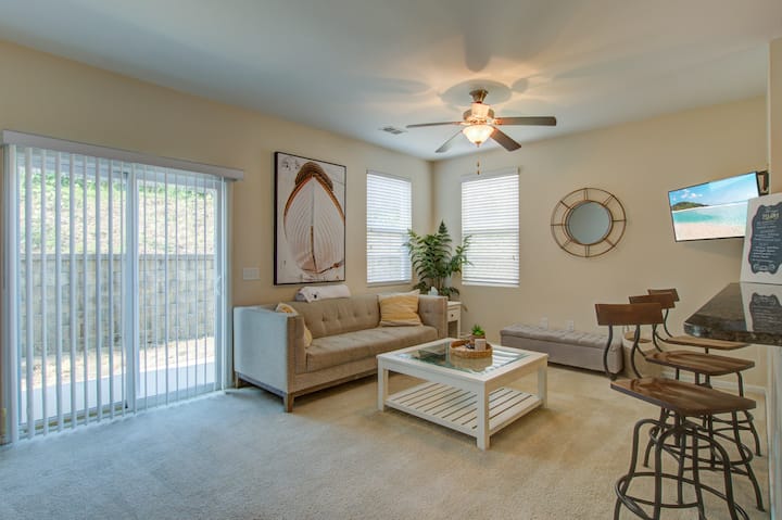 Entire Townhome Close To Downtown Summerville - Summerville, SC