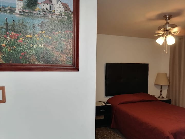 Habitación Privada Cerca Tec, Fundidora, Sur - 蒙特雷