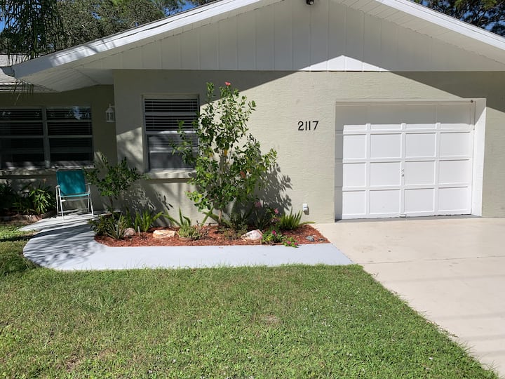 Great One Bedroom Apartment Near Beaches In Osprey - Big Lake, Osprey