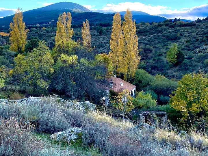 Espectacular Molino El Risco - Navafría