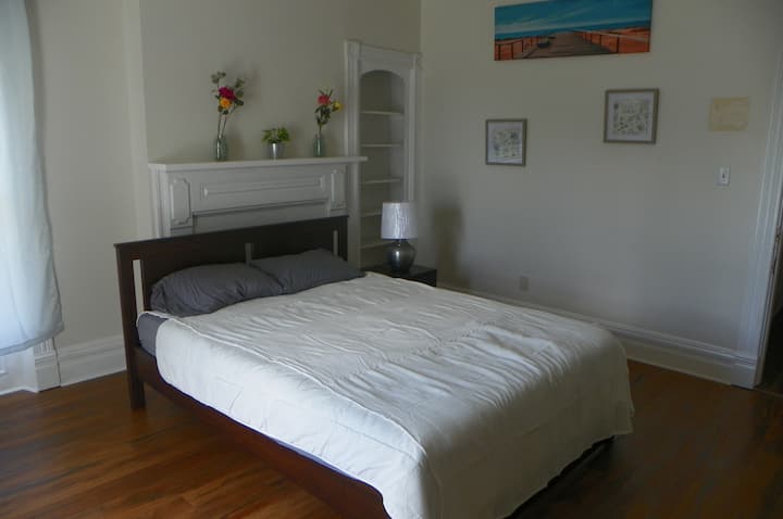 Cheerful Updated Large 1 Bedroom In Pittsburgh(#3) - Forest Hills, PA