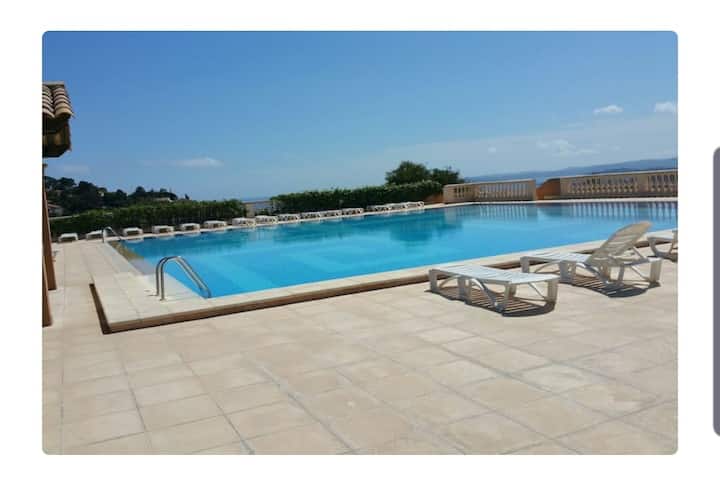 Les Issambres : Studio En Résidence 25m2+terrasse - Roquebrune-sur-Argens