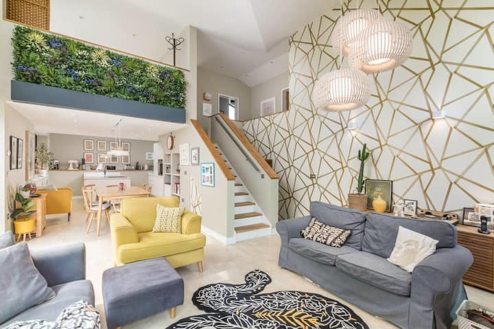 Architect Designed Luxury House With Hot Tub - Exeter