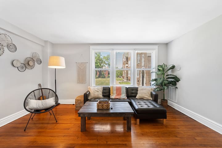 2 Bedroom Apartment Heart Of Stl *Free Parking* - St. Louis, MO