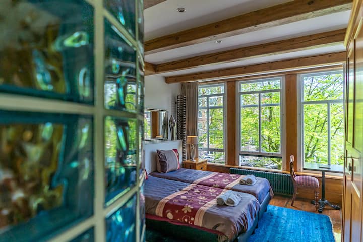 Cosy And Luxurious Room With Canal View - Amsterdam