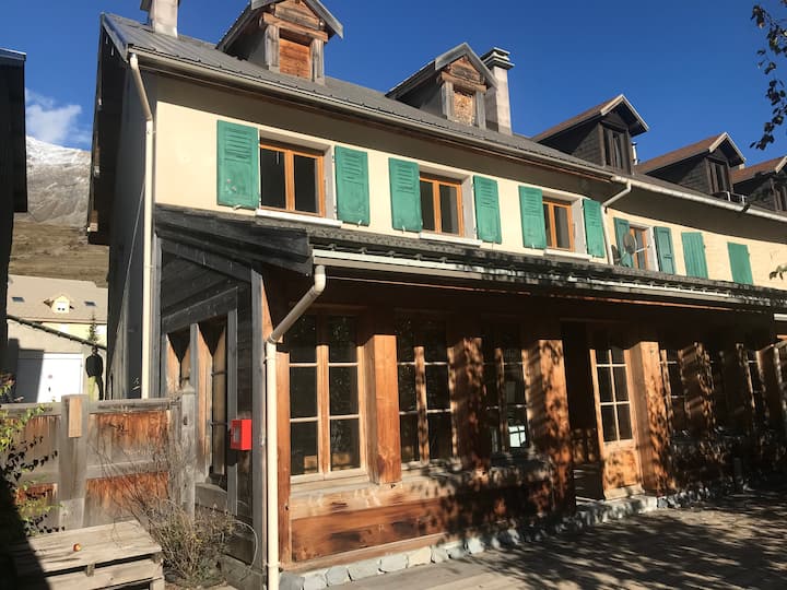 Grande Maison De Village Avec Jardin - La Grave