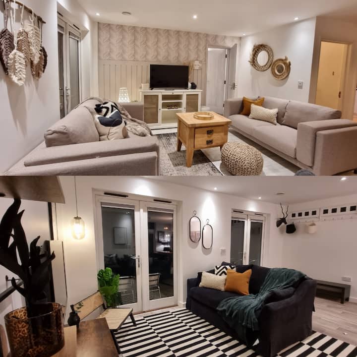 Coastal Stay | 4-bed House | Wifi & Free Parking - Pool