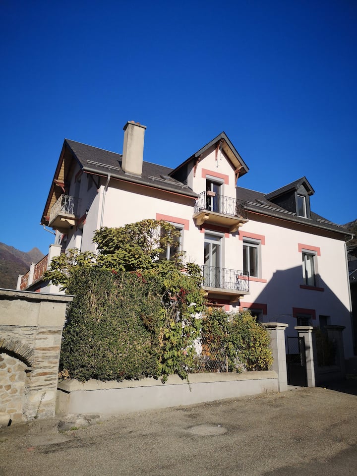 Appartement Proche Stations De Ski Et Thermales - Luz-Saint-Sauveur