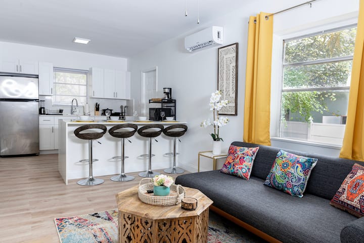 Cozy Casita W King Bed & Private Patio. - Miami