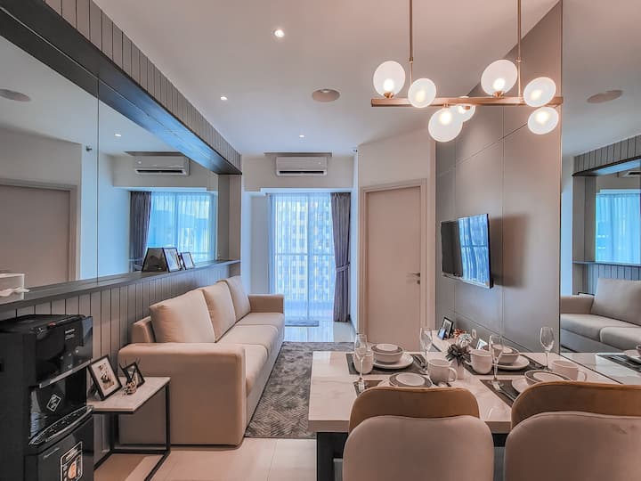 Brand New - Luxury Modern Benson 2 Br Apartment - Surabaya