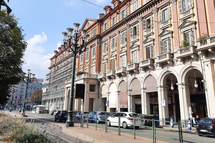 Appartamento Nel Cuore Di Torino 
Cir 00127201652 - Turin