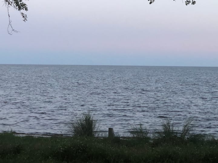 Ocean View , Updated 4 Bedrooms, Sleeps 12 People - Carrabelle, FL