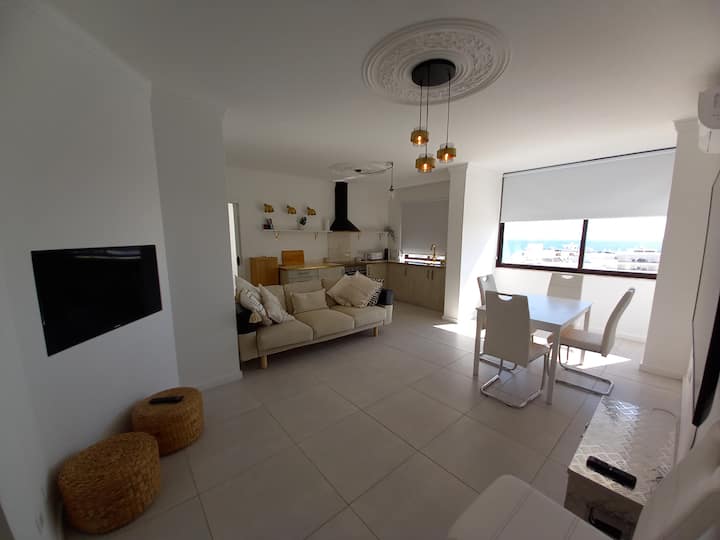 Lovely 2 Bedroom Near The Beach - Quarteira