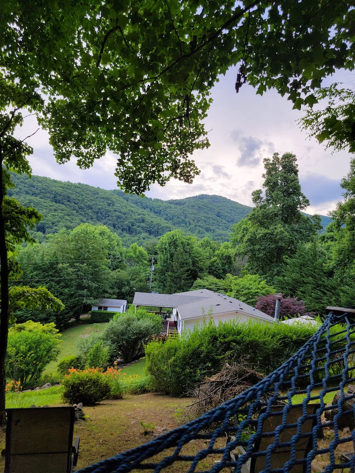 Entire Home With Mountain Views - Swannanoa, NC