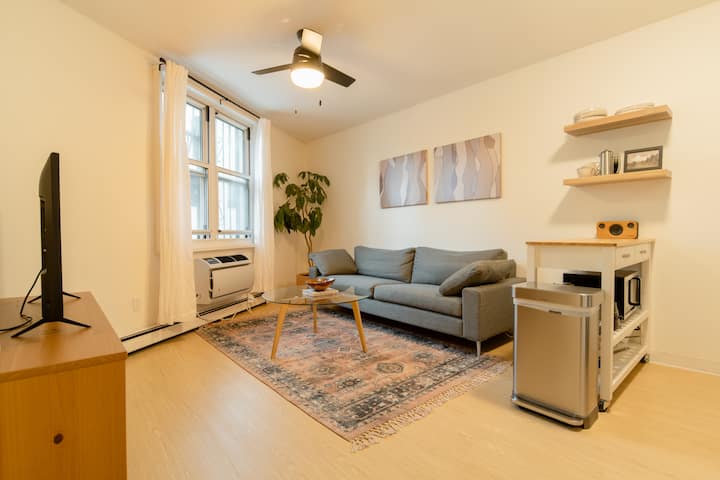 Centrally Located Fort Greene Apartment! - Brooklyn, NY