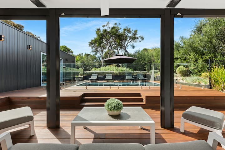 Stylish Elegance With Pool* Stay 3 Pay 2* - Rye