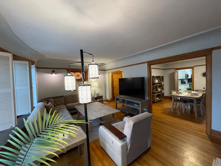 Comfy And Spacious Sunset Home, Freshly Renovated - San Francisco, CA