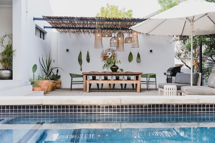 Bushveld View Estate Vacation Rentals & Homes - North West, South ...