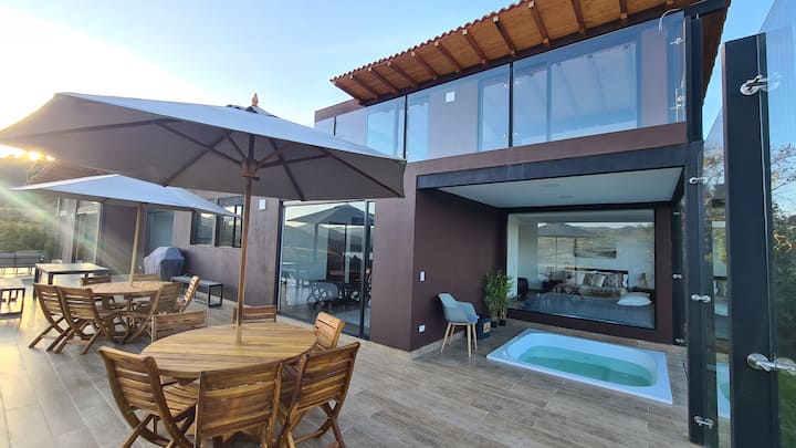 Spectacular House With An Impressive View - Sesquilé