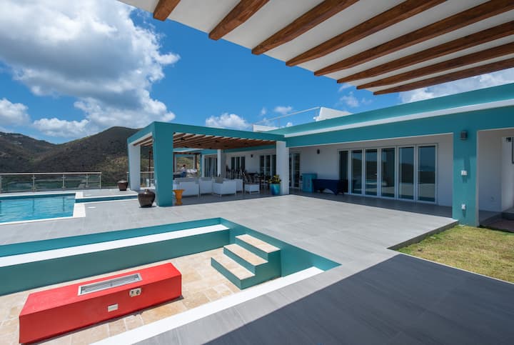 Luxurious 7-bedroom Villa With Pool And Fire Pit - Islas Vírgenes de los Estados Unidos