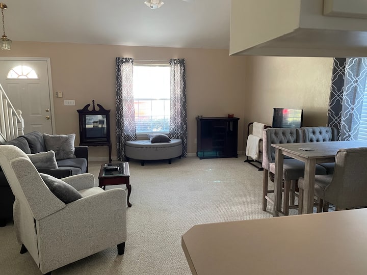 Cozy 3 Bedroom Home In Quiet Community - Tallahassee, FL