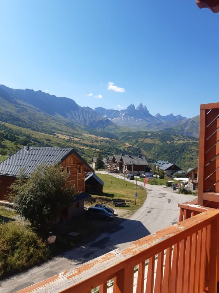 La Sérénité Des Aiguilles - Albiez-Montrond