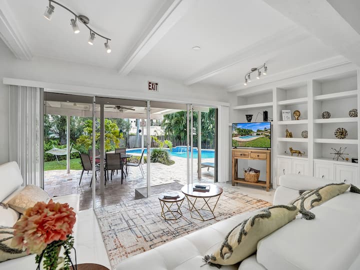 Amazing Luxury Villa Walk 10min To Hollywood Beach - Hollywood, FL