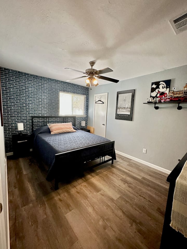 Bedroom: Quite Neighborhood In North Austin - Austin, TX