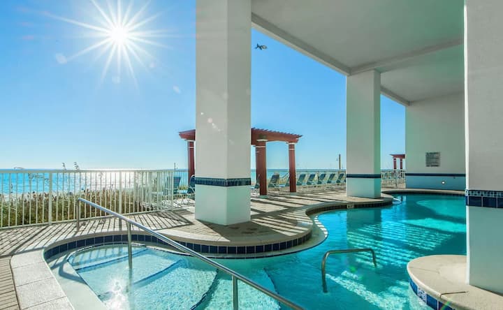 Beachfront-majestic Beach Resort 607 - Panama City Beach, FL