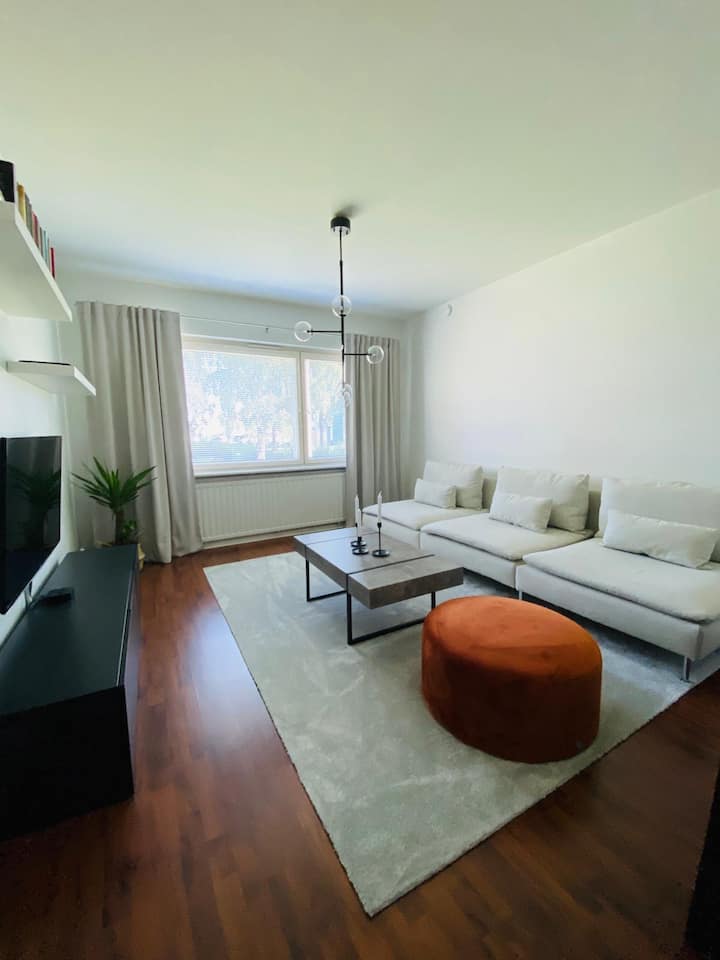 Ihana Remontoitu Huoneisto Loistosijainnilla. - Finland