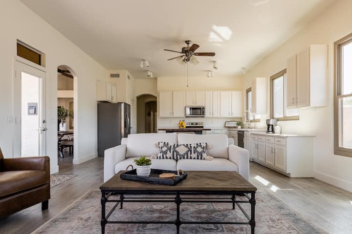 Clean, Quiet, Fire Pit, Private Pool - Goodyear, AZ