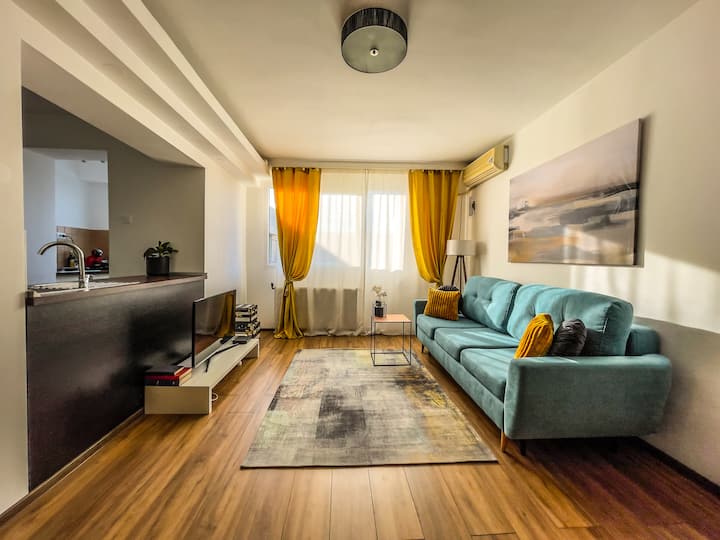 Skyline Ultracentral Apartament - Netflix - Bucharest