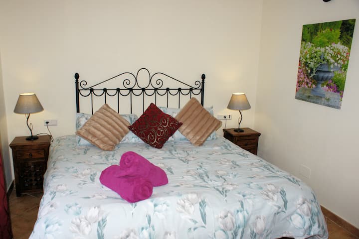 Double Or Twin Bedroom In Charming Boutique Hotel - Ronda