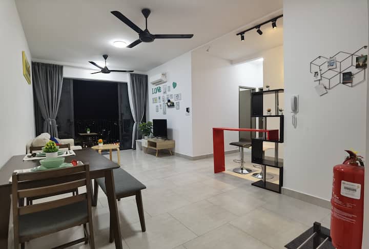 Mines-2 Bedroom Cozy Home 4-6pax - Serdang