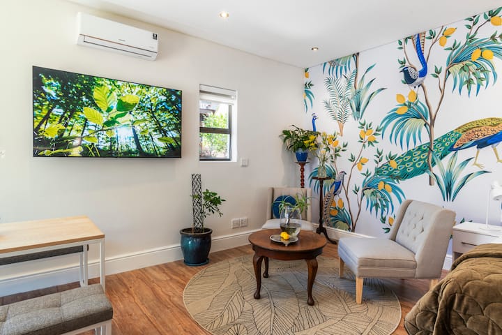 Ultimate & Fully Loaded Sea Point Studio - Cape Town