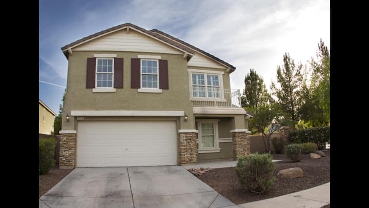 South Mountain Oasis -4 Br Home +Pool And Spa - Arizona
