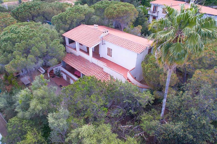 Casa Verdesmeralda,
80 M. Dal Mare - Orosei