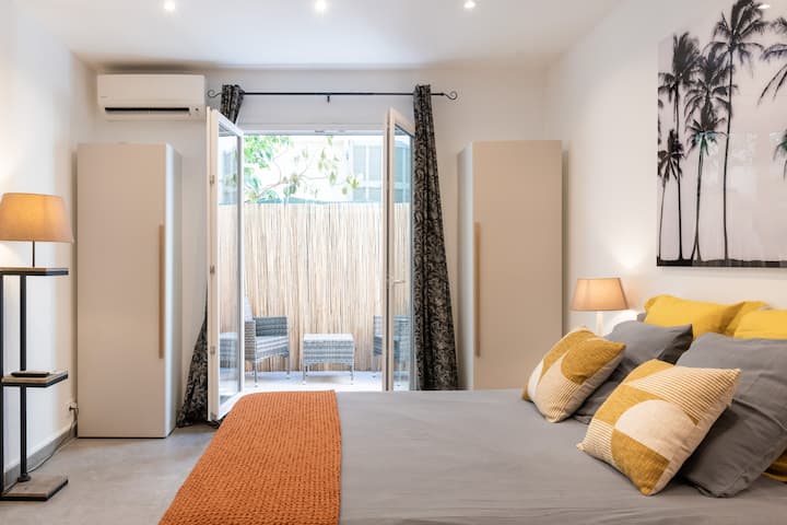 Superbe Studio Avec Terrasse à 5’ à Pied Du Palais - ibis Cannes Centre