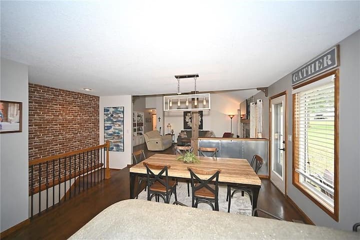 Catawba Island Large House + Premier Location - Put-in-Bay, OH