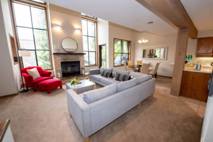 Whistler Ski In-skiout Townhome - Whistler