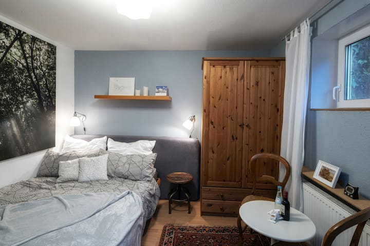 Ruhiges Gemütliches Zimmer, Parkplatz, Wlan - Aachen