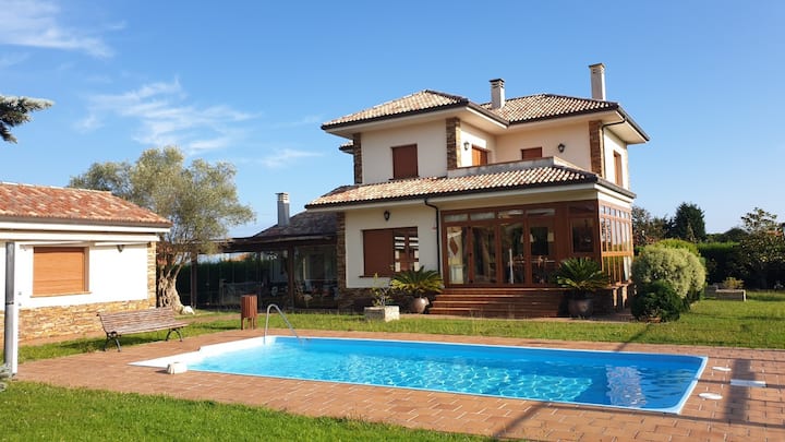 Acogedora Casa Con Piscina Y Pista De Padel - Cudillero