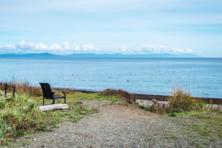 Comox Vacation Rentals & Homes - British Columbia, Canada | Airbnb