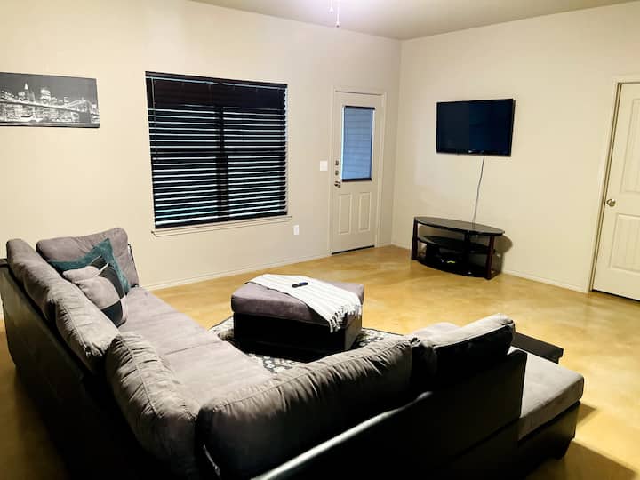 Pet‑friendly 4br Home In Killeen | Near Fort Hood - Killeen, TX