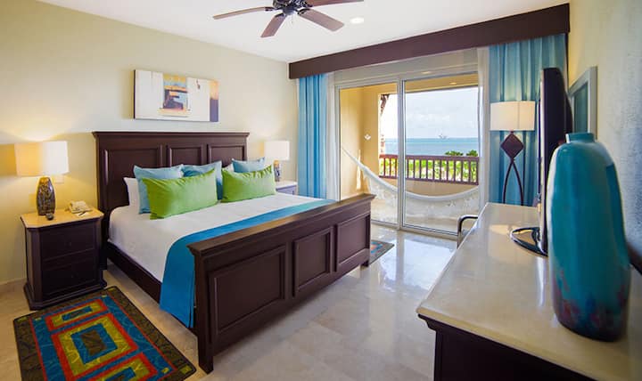 New Years Eve In Luxury Cancun Resort! Sleeps 4 - Isla Mujeres