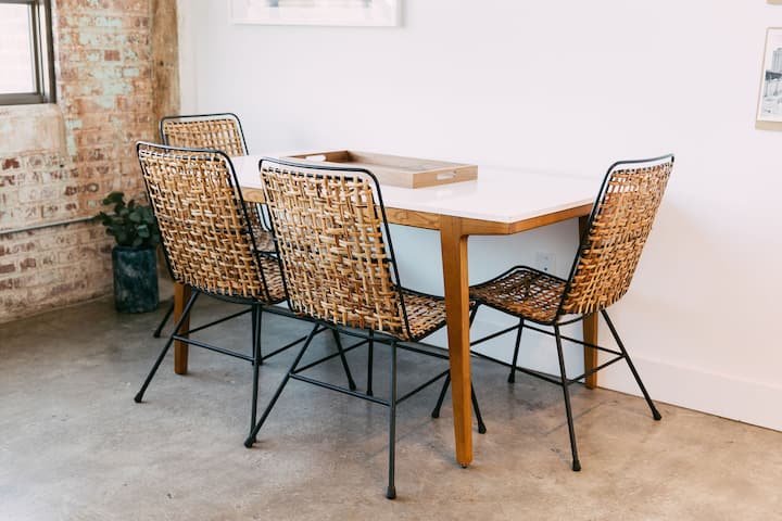 Crosstown Concourse | Goldenrod Apartment - Memphis
